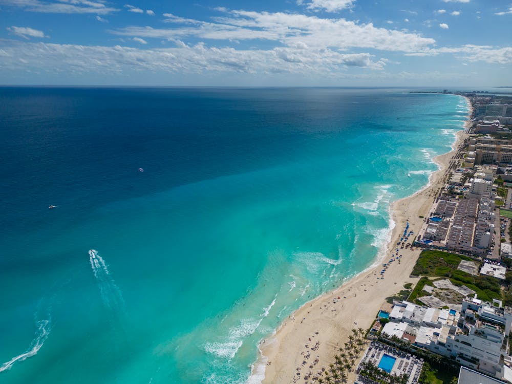 Cancun vs Los Cabos 2026: Which Is Right for You?