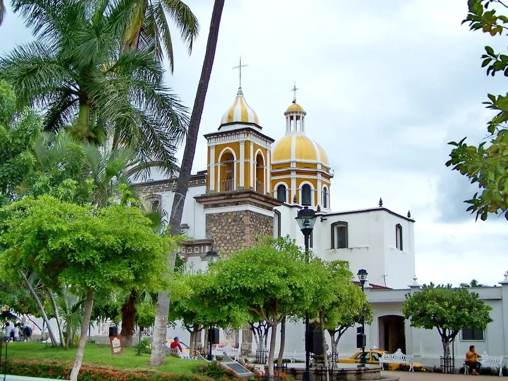 Colima Mexico Travel Guide 2026: Volcanoes, Tuba & Mexico's Smallest State
